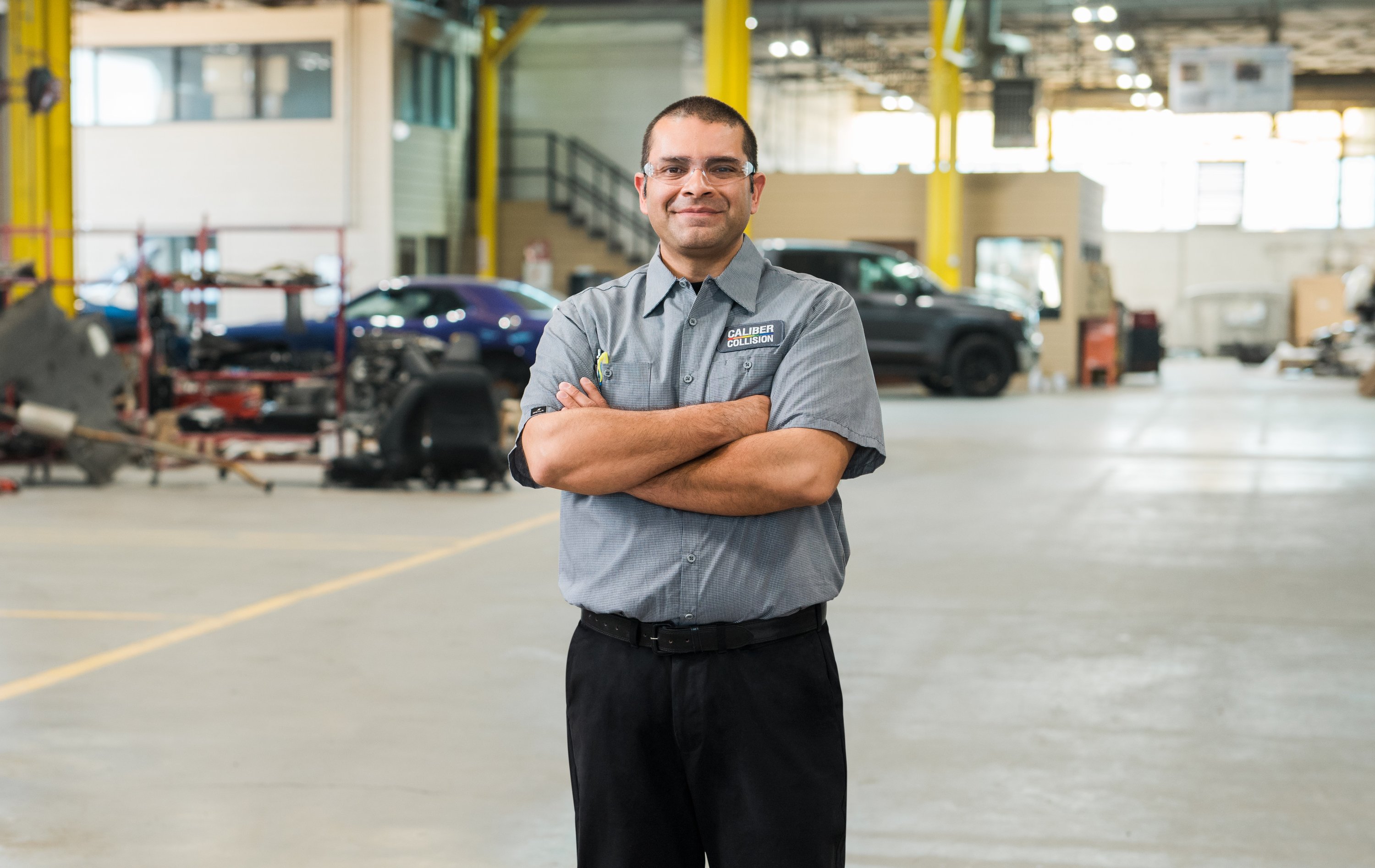 Caliber Collision Uniform Program | Affinity Mi-Hub